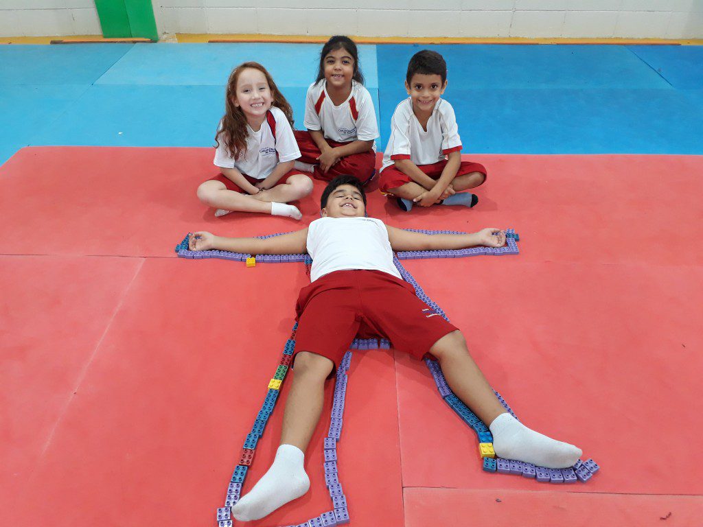 BONECO LEGAL – CCDA – Colégio Carlos Drummond de Andrade