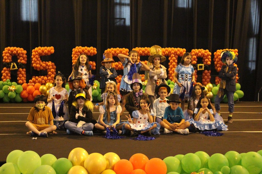 FESTA DE FINAL DE ANO – 2022 – PARTE 1 – CCDA – Colégio Carlos Drummond ...